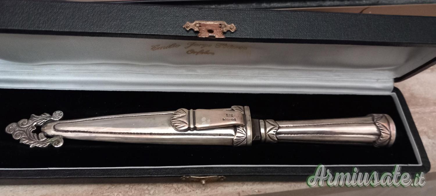 Coltelli da collezione | Armiusate.it | Coltello in argento da gaucho ...