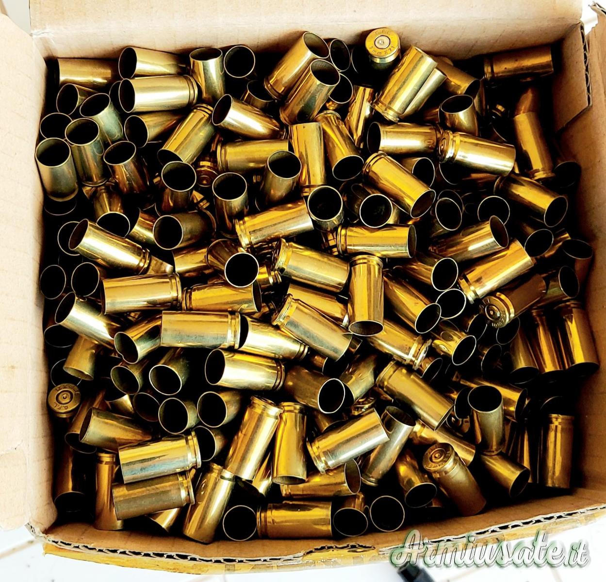 Taranto | Bossoli | 750 BOSSOLI USATI 9x21 | 700 BOSSOLI USATI 9x21 ...