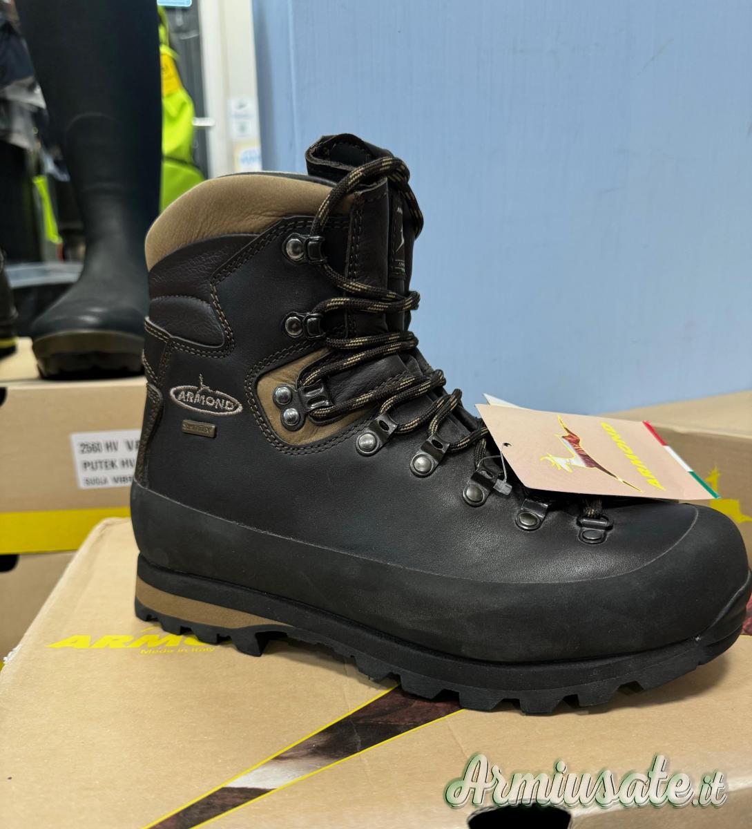 Abbigliamento | Armiusate.it | ARMOND CIMA XII, Armi Usate, Armi Nuove ...